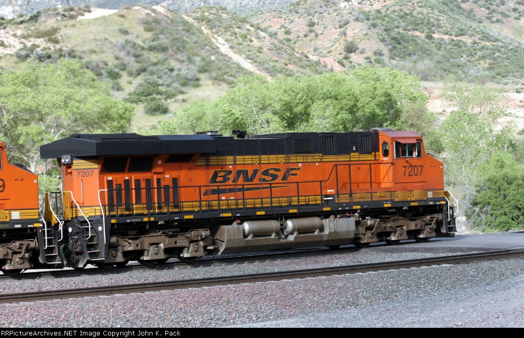 BNSF 7207